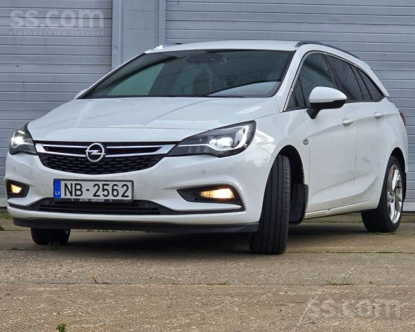 White Opel Astra 2018 in Riga, with an engine capacity of 1.60 L and mileage of 254 thousand km for 6600 €, photo 6 on AUTOMOTO.COM.LV