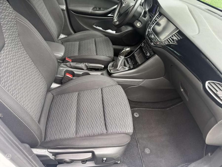 Balts Opel Astra 2018 Utena, ar dzinēja tilpumu 1.60 L un nobraukumu 191 tūkst. km par 6650 €, foto 13 vietnē AUTOMOTO.COM.LV