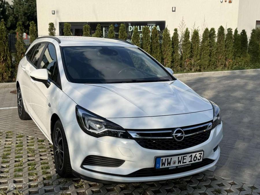 Белый Опель Астра 2018 в Каунас, объемом двигателя 1.60 л и пробегом 120 тыс. км за 6200 €, фото 10 на AUTOMOTO.COM.LV