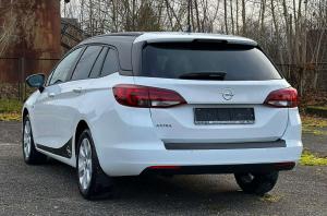 White Opel Astra 2019 in Utena, with an engine capacity of 1.60 L and mileage of 264 thousand km for 7500 €, photo 14 on AUTOMOTO.COM.LV