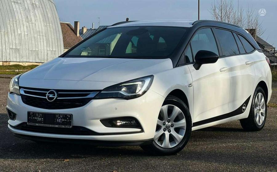 White Opel Astra 2019 in Utena, with an engine capacity of 1.60 L and mileage of 264 thousand km for 7500 €, photo 20 on AUTOMOTO.COM.LV