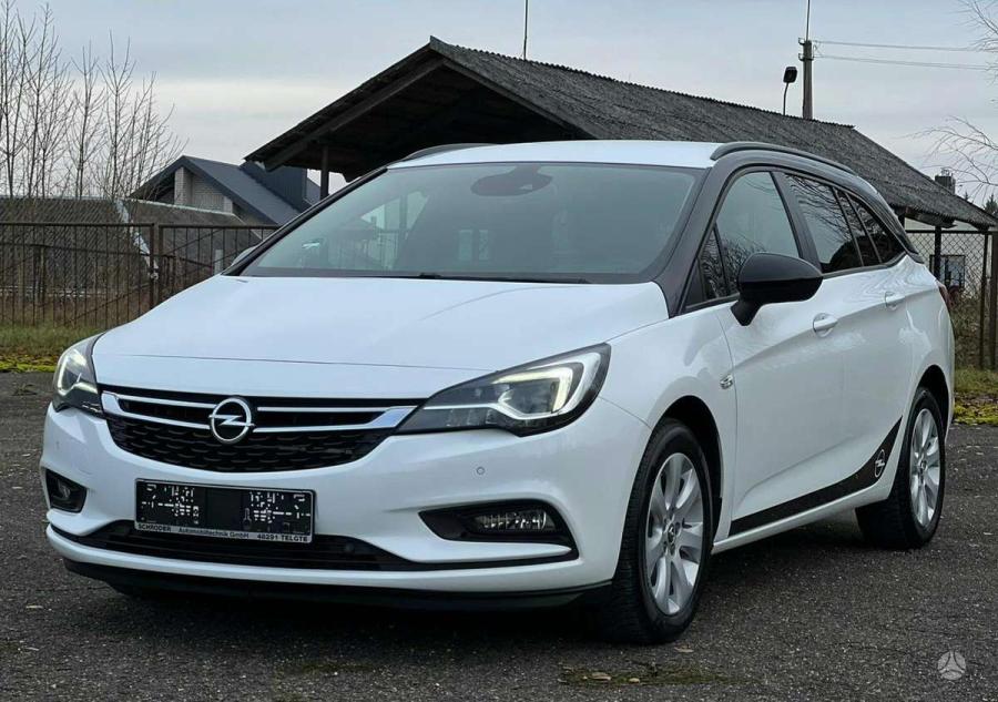 White Opel Astra 2019 in Utena, with an engine capacity of 1.60 L and mileage of 264 thousand km for 7500 €, photo 22 on AUTOMOTO.COM.LV