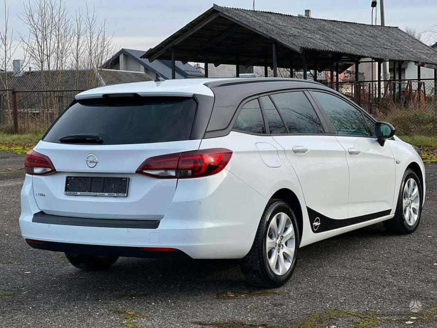 White Opel Astra 2019 in Utena, with an engine capacity of 1.60 L and mileage of 264 thousand km for 7500 €, photo 28 on AUTOMOTO.COM.LV