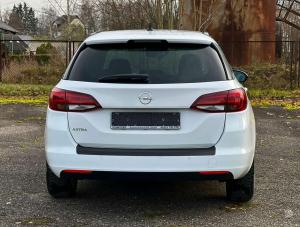 White Opel Astra 2019 in Utena, with an engine capacity of 1.60 L and mileage of 264 thousand km for 7500 €, photo 30 on AUTOMOTO.COM.LV