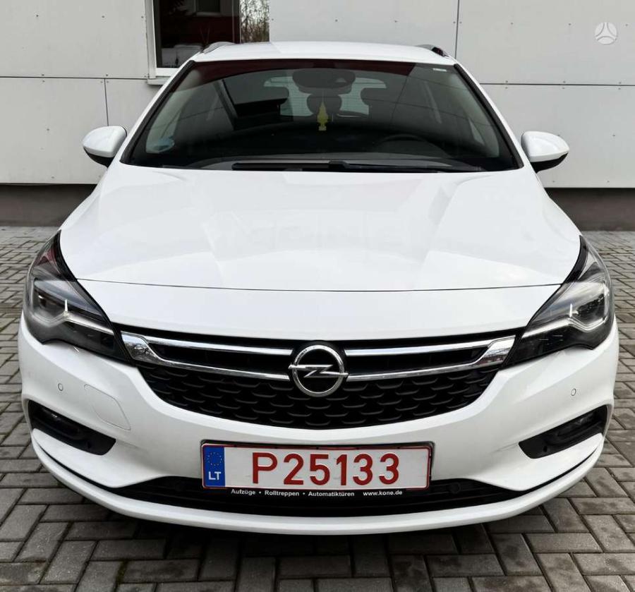 White Opel Astra 2019 in Kedainiai, with an engine capacity of 1.60 L and mileage of 167 thousand km for 6655 €, photo 3 on AUTOMOTO.COM.LV