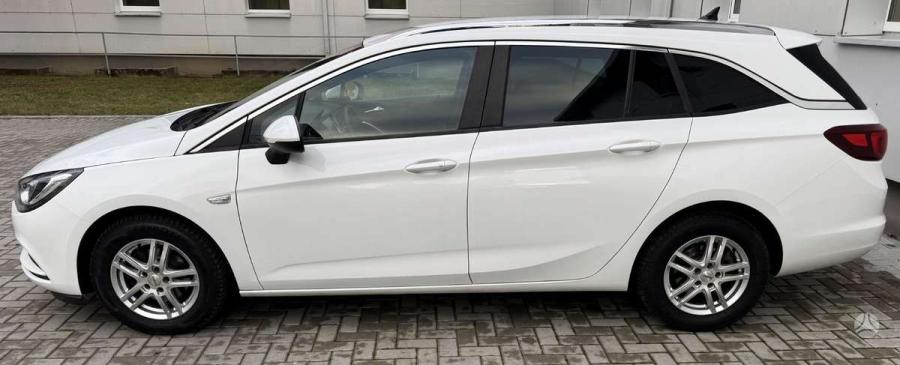 White Opel Astra 2019 in Kedainiai, with an engine capacity of 1.60 L and mileage of 167 thousand km for 6655 €, photo 5 on AUTOMOTO.COM.LV