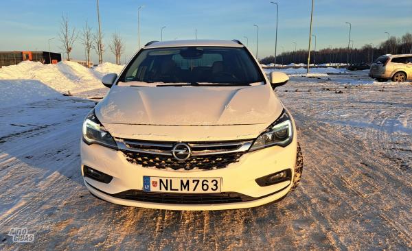 White Opel Astra 2019 in Kaunas, with an engine capacity of 1.60 L and mileage of 227 thousand km for 7500 €, photo 2 on AUTOMOTO.COM.LV