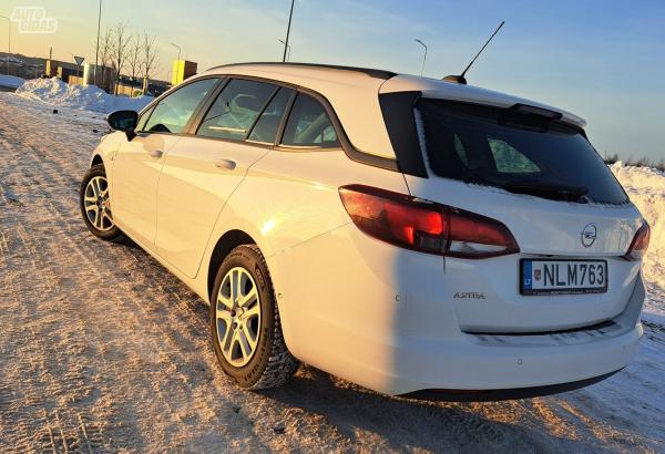 White Opel Astra 2019 in Kaunas, with an engine capacity of 1.60 L and mileage of 227 thousand km for 7500 €, photo 8 on AUTOMOTO.COM.LV