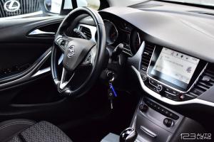 White Opel Astra 2019 in Kretinga, with an engine capacity of 1.60 L and mileage of 179 thousand km for 7399 €, photo 27 on AUTOMOTO.COM.LV