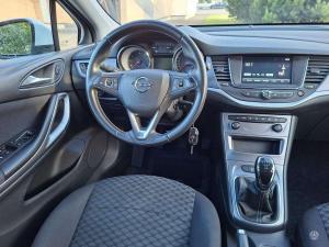 White Opel Astra 2019 in Ukmerge, with an engine capacity of 1.00 L and mileage of 154 thousand km for 5950 €, photo 7 on AUTOMOTO.COM.LV