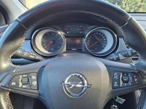 White Opel Astra 2019 in Ukmerge, with an engine capacity of 1.00 L and mileage of 154 thousand km for 5950 €, photo 8 on AUTOMOTO.COM.LV