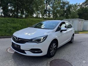Balts Opel Astra 2019 Alīta, ar dzinēja tilpumu 1.20 L un nobraukumu 95 tūkst. km par 6450 €, foto  vietnē AUTOMOTO.COM.LV