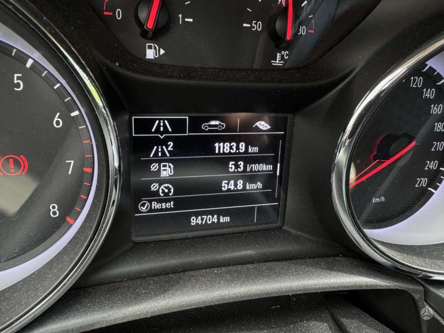 Белый Опель Астра 2019 в Алитус, объемом двигателя 1.20 л и пробегом 95 тыс. км за 6450 €, фото 30 на AUTOMOTO.COM.LV
