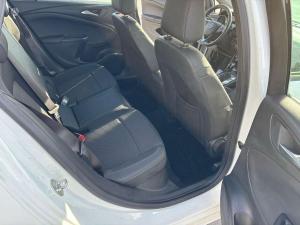 Balts Opel Astra 2019 Telšiai, ar dzinēja tilpumu 1.60 L un nobraukumu 226 tūkst. km par 7999 €, foto 20 vietnē AUTOMOTO.COM.LV