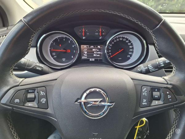 White Opel Astra 2019 in Ukmerge, with an engine capacity of 1.00 L and mileage of 154 thousand km for 5250 €, photo 8 on AUTOMOTO.COM.LV