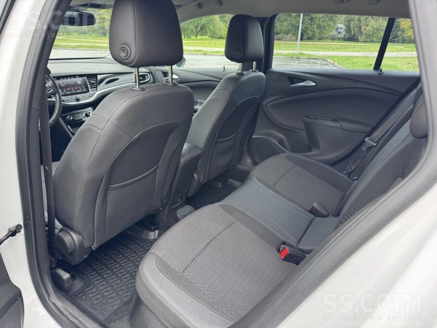White Opel Astra 2019 in Riga, with an engine capacity of 1.60 L and mileage of 0 thousand km for 6950 €, photo 9 on AUTOMOTO.COM.LV