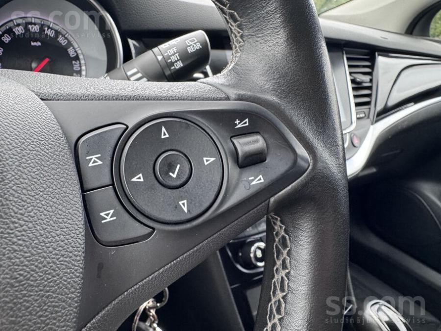 White Opel Astra 2019 in Riga, with an engine capacity of 1.60 L and mileage of 0 thousand km for 6950 €, photo 16 on AUTOMOTO.COM.LV