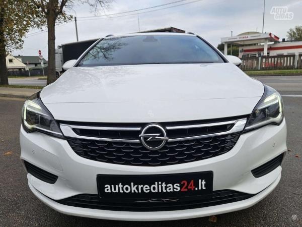 White Opel Astra 2019 in Siauliai, with an engine capacity of 1.00 L and mileage of 115 thousand km for 5750 €, photo 3 on AUTOMOTO.COM.LV