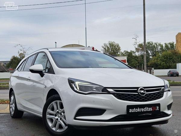 White Opel Astra 2019 in Siauliai, with an engine capacity of 1.00 L and mileage of 115 thousand km for 5750 €, photo 4 on AUTOMOTO.COM.LV