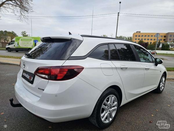 White Opel Astra 2019 in Siauliai, with an engine capacity of 1.00 L and mileage of 115 thousand km for 5750 €, photo 8 on AUTOMOTO.COM.LV