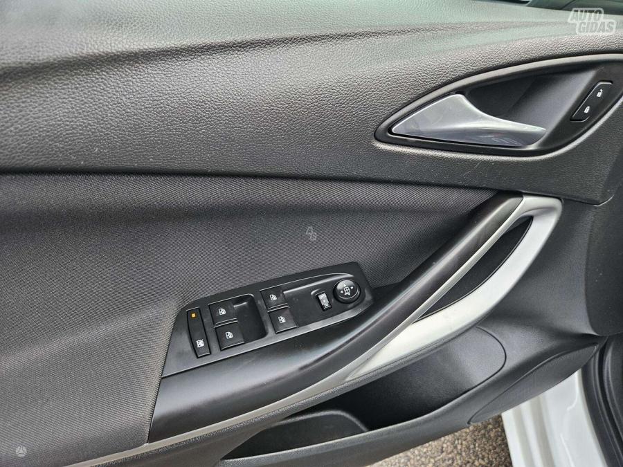 Белый Опель Астра 2019 в Шяуляй, объемом двигателя 1.00 л и пробегом 115 тыс. км за 5750 €, фото 22 на AUTOMOTO.COM.LV