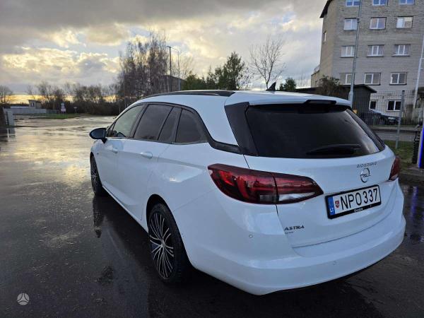 White Opel Astra 2020 in Kretinga, with an engine capacity of 1.50 L and mileage of 165 thousand km for 6800 €, photo 8 on AUTOMOTO.COM.LV