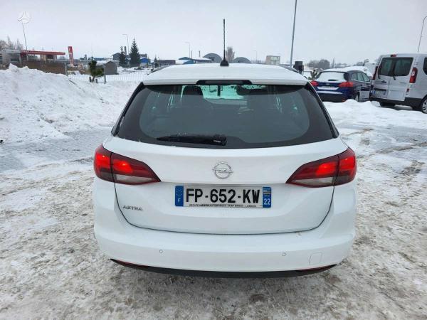 White Opel Astra 2020 in Taurage, with an engine capacity of 1.50 L and mileage of 174 thousand km for 5500 €, photo 4 on AUTOMOTO.COM.LV
