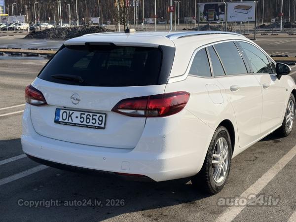 White Opel Astra 2020 in Riga, with an engine capacity of 1.50 L and mileage of 101 thousand km for 9100 €, photo 1 on AUTOMOTO.COM.LV