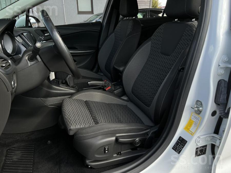 Balts Opel Astra 2020 Cēsis, ar dzinēja tilpumu 1.20 L un nobraukumu 190 tūkst. km par 7500 €, foto 9 vietnē AUTOMOTO.COM.LV