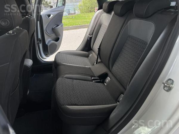 Balts Opel Astra 2020 Cēsis, ar dzinēja tilpumu 1.20 L un nobraukumu 190 tūkst. km par 7500 €, foto 9 vietnē AUTOMOTO.COM.LV