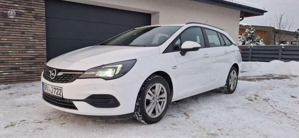 White Opel Astra 2021 in Vilnius, with an engine capacity of 1.50 L and mileage of 172 thousand km for 7700 €, photo 2 on AUTOMOTO.COM.LV