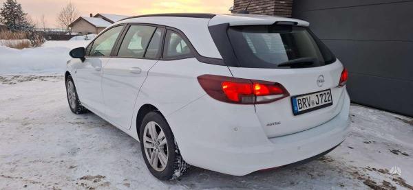 White Opel Astra 2021 in Vilnius, with an engine capacity of 1.50 L and mileage of 172 thousand km for 7700 €, photo 6 on AUTOMOTO.COM.LV