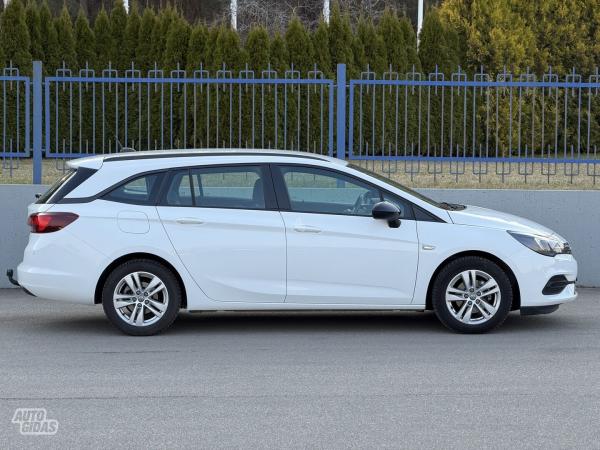 White Opel Astra 2021 in Vilnius, with an engine capacity of 1.50 L and mileage of 117 thousand km for 9000 €, photo 7 on AUTOMOTO.COM.LV