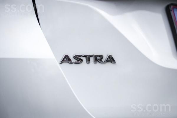 Balts Opel Astra 2021 Rīga, ar dzinēja tilpumu 1.50 L un nobraukumu 151 tūkst. km par 9450 €, foto 7 vietnē AUTOMOTO.COM.LV