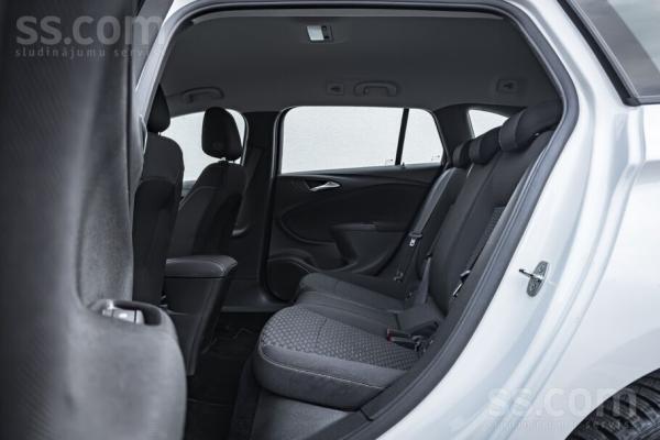 Balts Opel Astra 2021 Rīga, ar dzinēja tilpumu 1.50 L un nobraukumu 151 tūkst. km par 9450 €, foto 10 vietnē AUTOMOTO.COM.LV