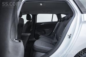 White Opel Astra 2021 in Riga, with an engine capacity of 1.50 L and mileage of 151 thousand km for 9450 €, photo 11 on AUTOMOTO.COM.LV