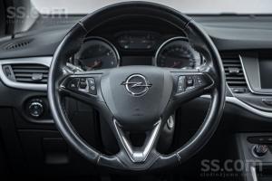 White Opel Astra 2021 in Riga, with an engine capacity of 1.50 L and mileage of 151 thousand km for 9450 €, photo 17 on AUTOMOTO.COM.LV