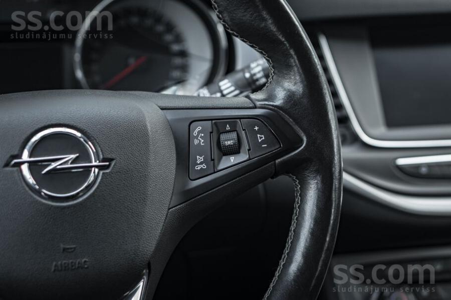 White Opel Astra 2021 in Riga, with an engine capacity of 1.50 L and mileage of 151 thousand km for 9450 €, photo 18 on AUTOMOTO.COM.LV