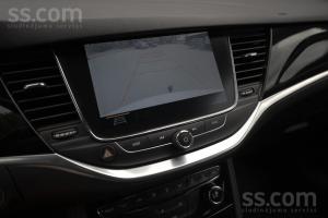 White Opel Astra 2021 in Jelgava, with an engine capacity of 1.40 L and mileage of 156 thousand km for 10900 €, photo 15 on AUTOMOTO.COM.LV