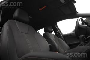 White Opel Astra 2021 in Jelgava, with an engine capacity of 1.40 L and mileage of 156 thousand km for 10900 €, photo 19 on AUTOMOTO.COM.LV