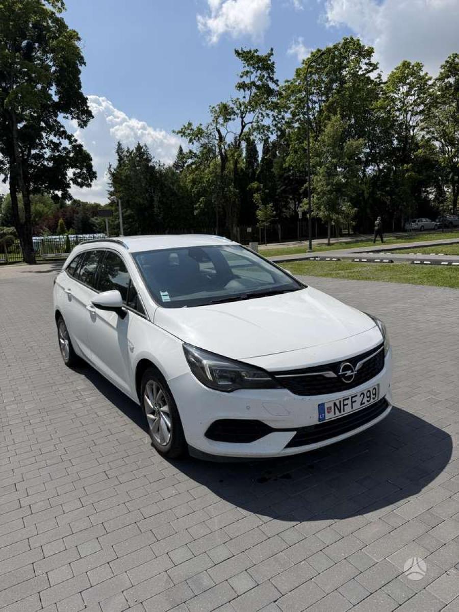 Balts Opel Astra 2021 Kauņa, ar dzinēja tilpumu 1.50 L un nobraukumu 225 tūkst. km par 3499 €, foto 1 vietnē AUTOMOTO.COM.LV