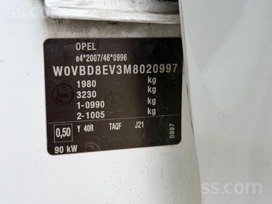 White Opel Astra 2021 in Riga, with an engine capacity of 1.60 L and mileage of 181 thousand km for 6950 €, photo 16 on AUTOMOTO.COM.LV