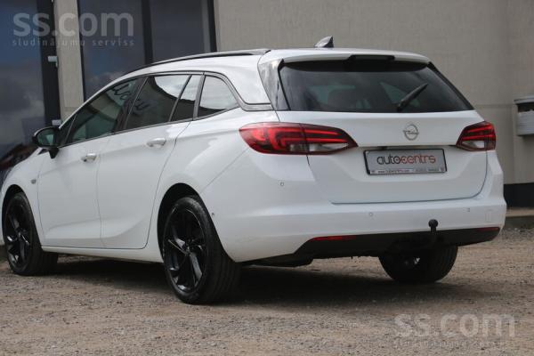 White Opel Astra 2021 in Tukums, with an engine capacity of 1.50 L and mileage of 144 thousand km for 9450 €, photo 6 on AUTOMOTO.COM.LV