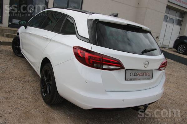 White Opel Astra 2021 in Tukums, with an engine capacity of 1.50 L and mileage of 144 thousand km for 9450 €, photo 9 on AUTOMOTO.COM.LV