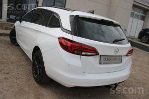 White Opel Astra 2021 in Tukums, with an engine capacity of 1.50 L and mileage of 144 thousand km for 9450 €, photo 10 on AUTOMOTO.COM.LV
