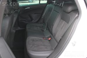 White Opel Astra 2021 in Tukums, with an engine capacity of 1.50 L and mileage of 144 thousand km for 9450 €, photo 15 on AUTOMOTO.COM.LV
