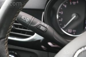 White Opel Astra 2021 in Tukums, with an engine capacity of 1.50 L and mileage of 144 thousand km for 9450 €, photo 20 on AUTOMOTO.COM.LV