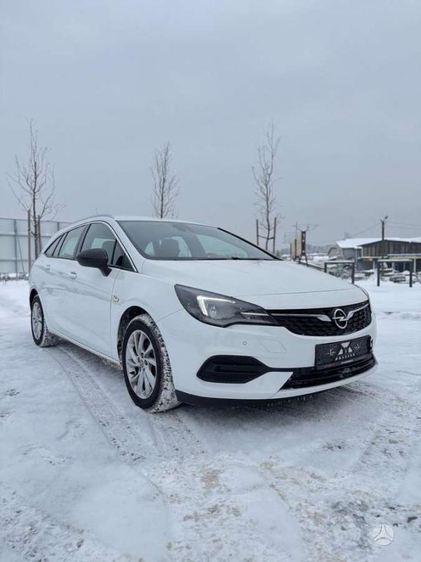 Balts Opel Astra 2022 Viļņa, ar dzinēja tilpumu 1.50 L un nobraukumu 108 tūkst. km par 10700 €, foto 1 vietnē AUTOMOTO.COM.LV