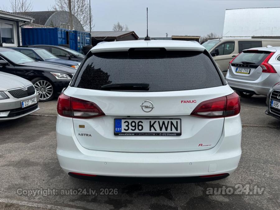 Balts Opel Astra 2022 Tallina, ar dzinēja tilpumu 1.50 L un nobraukumu 133 tūkst. km par 9950 €, foto 3 vietnē AUTOMOTO.COM.LV