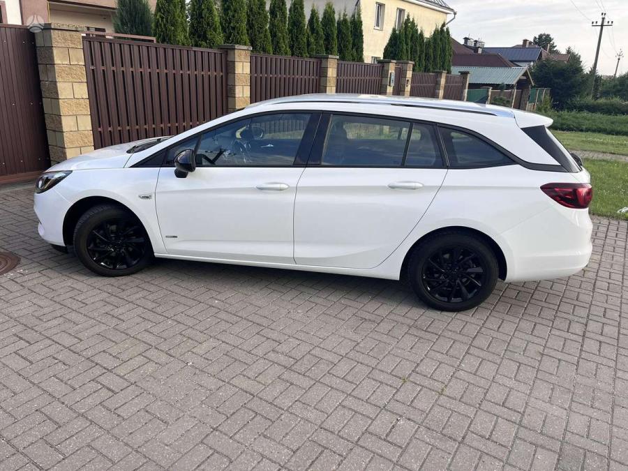 Balts Opel Astra 2022 Viļņa, ar dzinēja tilpumu 1.20 L un nobraukumu 51 tūkst. km par 9700 €, foto 4 vietnē AUTOMOTO.COM.LV